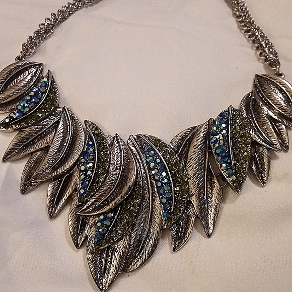 0 | Jewelry | Vintage Burnt Silver And Crystal Necklas Nwot | Poshmark